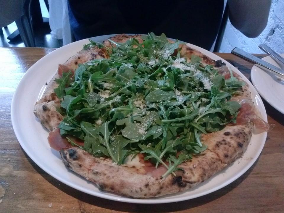 Brick Oven Pizza from Bono Trattoria Draws in the Locals ...